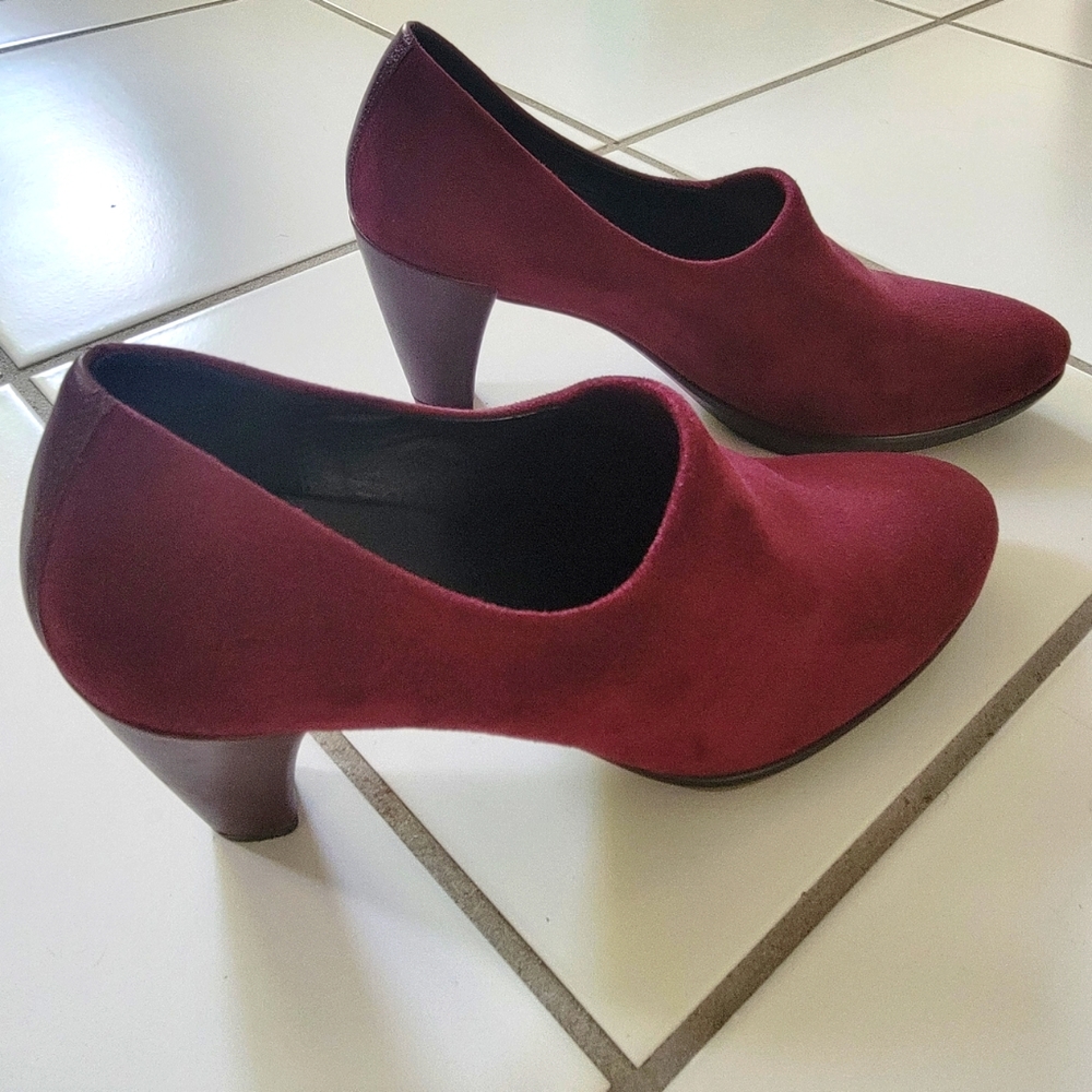 Ecco 3 Inch Red Marroon Suede Leather Heels, 39 - Gem